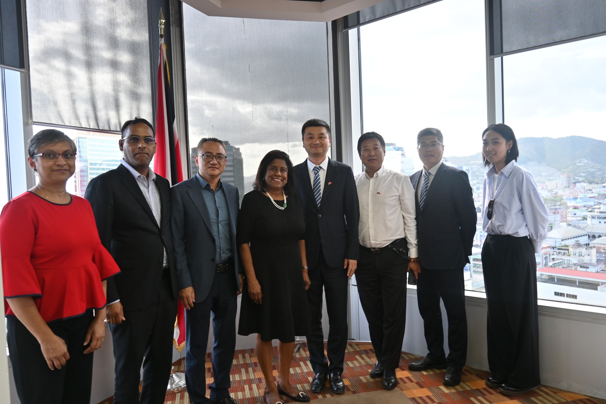 Minister of Trade meets VP of China’s Building Material Market ...